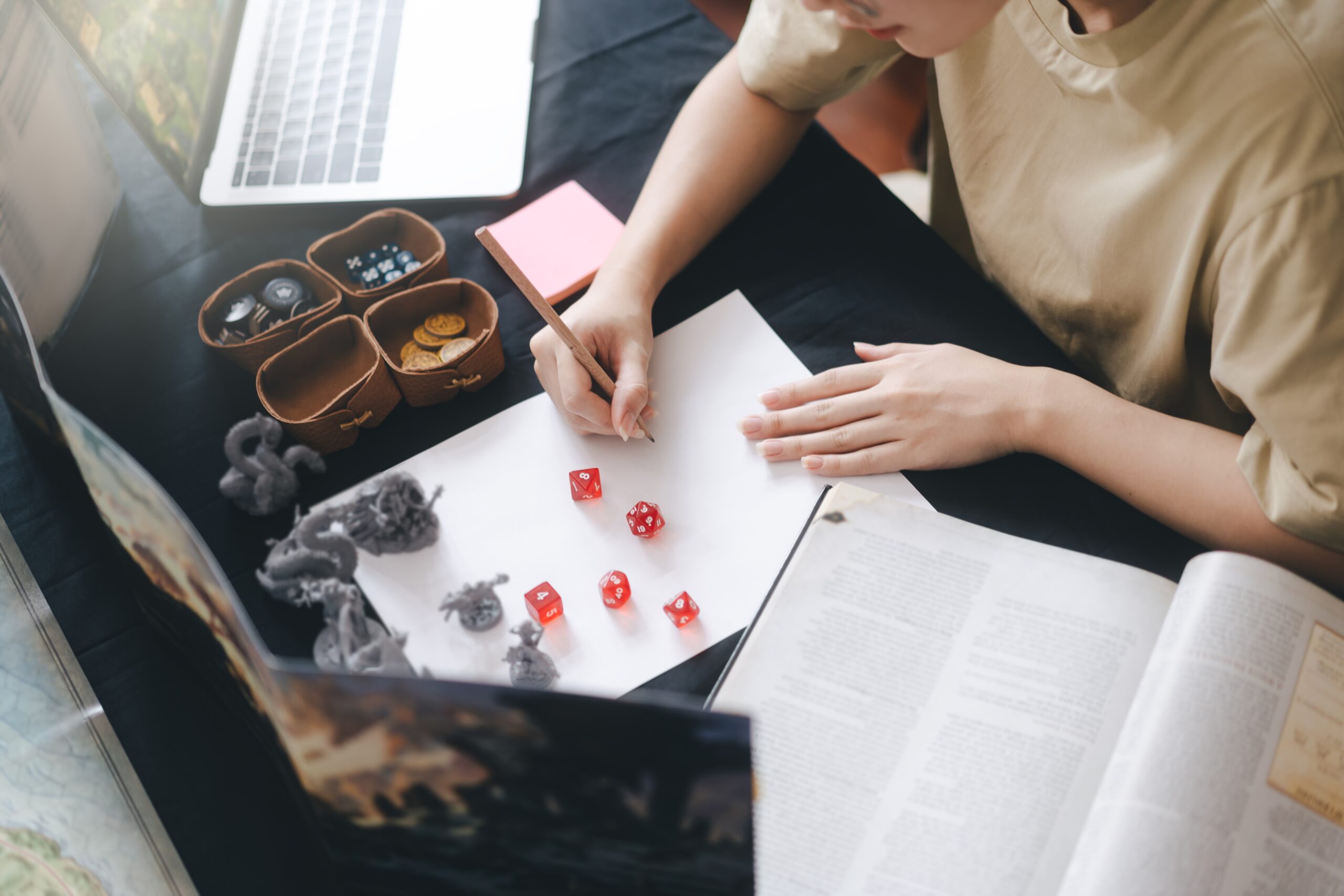 How to Host a Successful DnD Game Night: Tips for Dungeon Masters ...